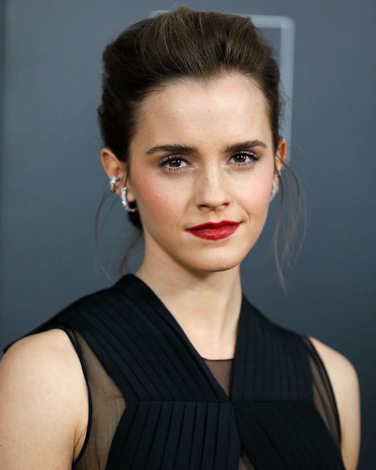 Emma Watson: Age, Boyfriend, Family, Movies, Biography & More