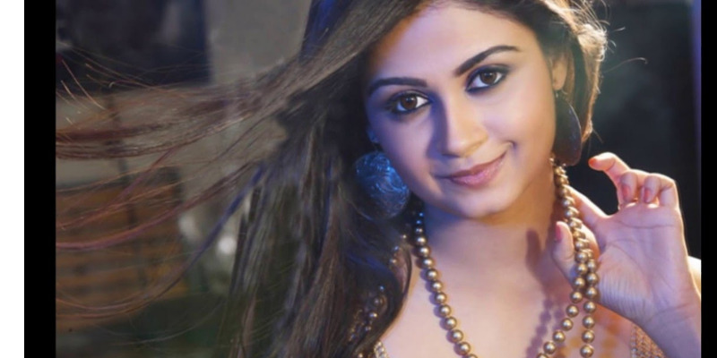 Ruchi Savarn Biography, Age, Family, Husband, Height, Weight | Trendybio